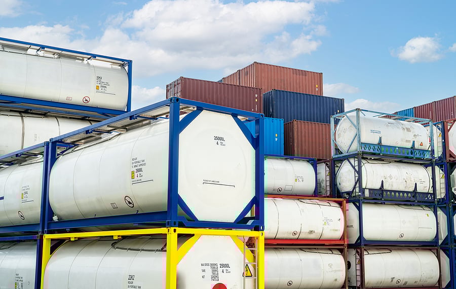 Rely on a bulk liquid 3PL to transport bulk shipping containers