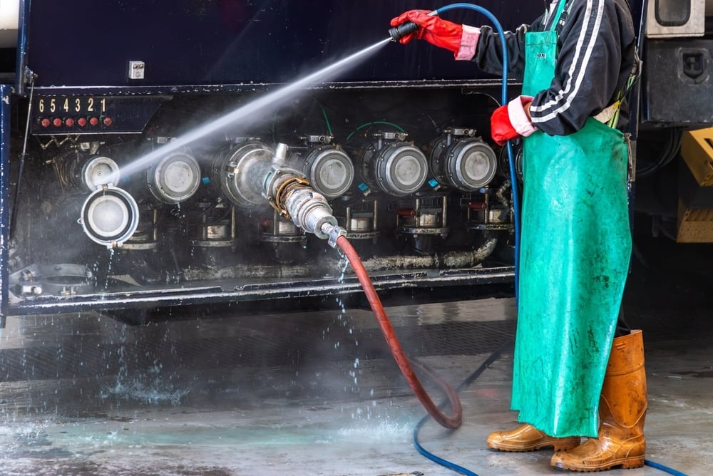 The Process of Tanker Trailer Cleaning – and Why It Matters
